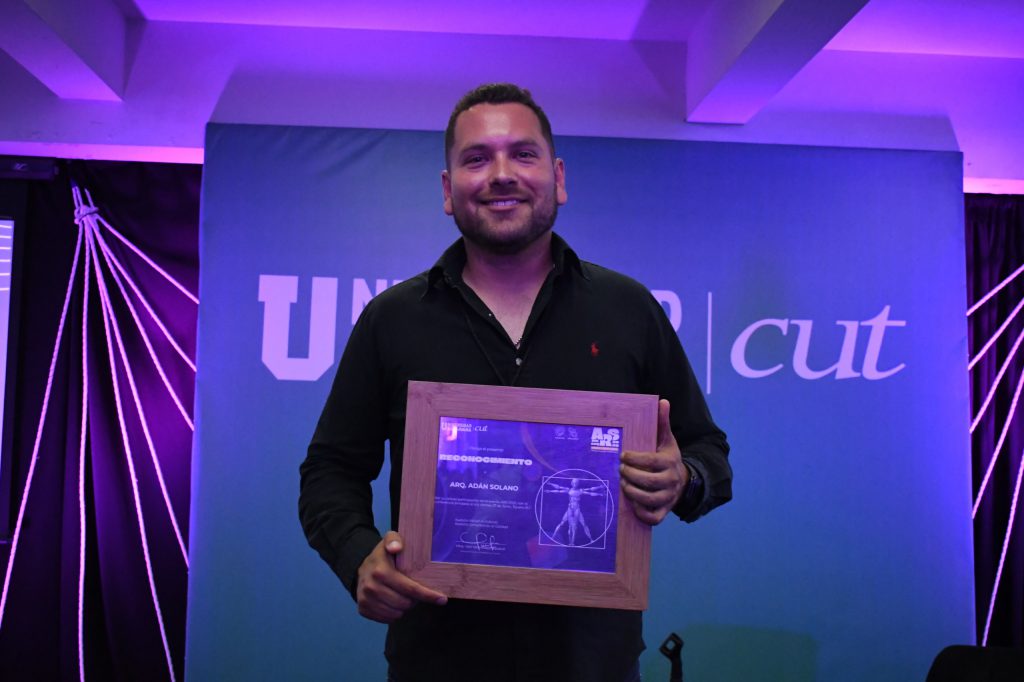 Adán Solano comparte su experiencia sobre emprendimiento en la ...